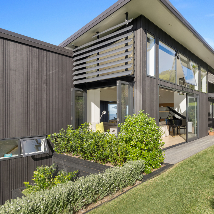 Metro Awning Windows - Matt Flaxpod | Custom Aluminium Windows Auckland ...